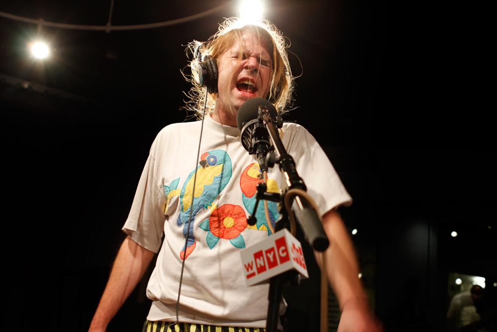 Ariel Pink: Absurdist, Dreamy Pop Songs | Soundcheck | WNYC