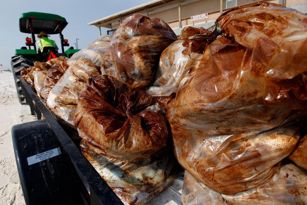 Is the Oil Spill Debris in Landfills Hazardous to Our Health? | The ...