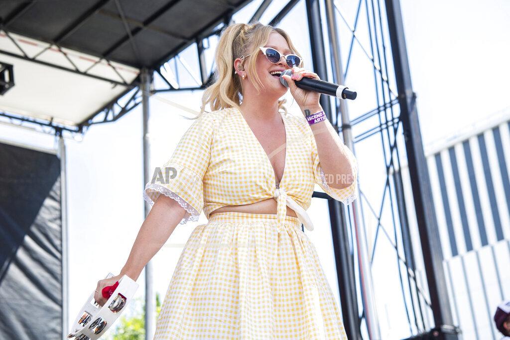 Kelefa Sanneh Picks Three Songs on Country Radio Right Now | The New ...