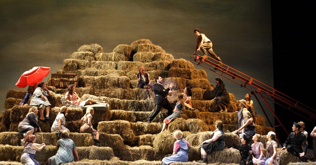 Donizetti's The Elixir of Love From the Royal Opera House - World of ...