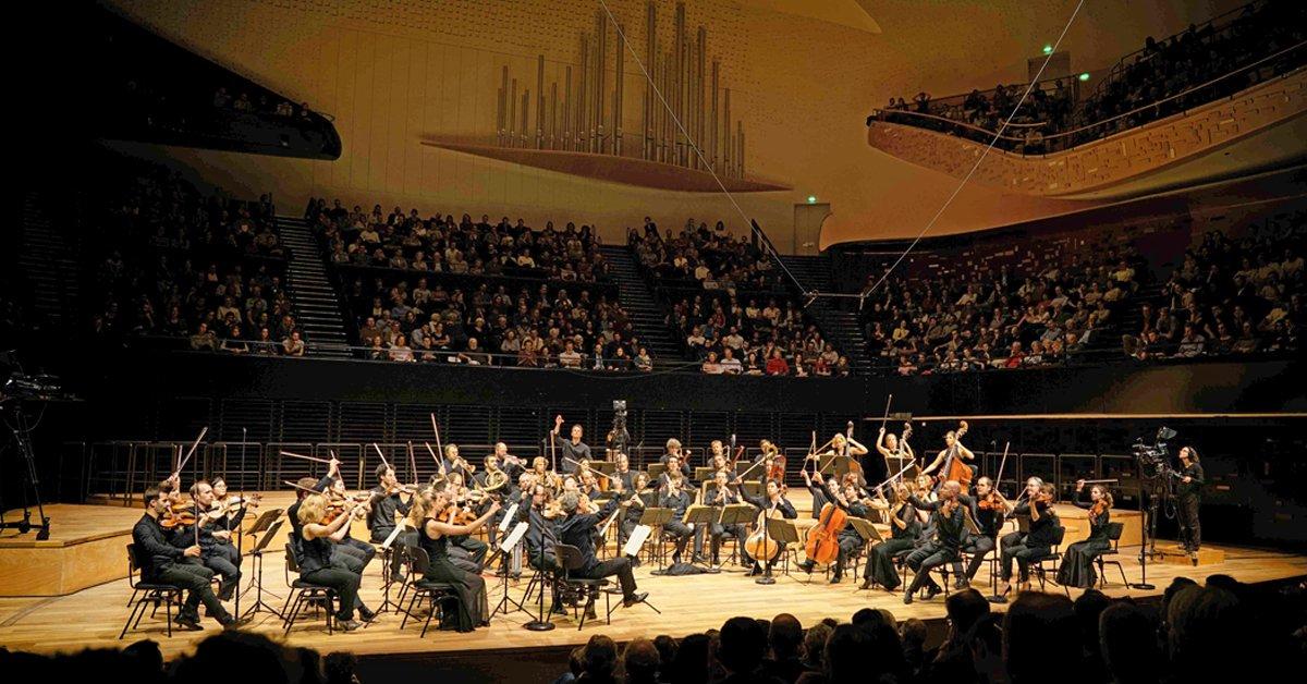 Check out This Orchestra Playing 'The Rite of Spring' Without a ...