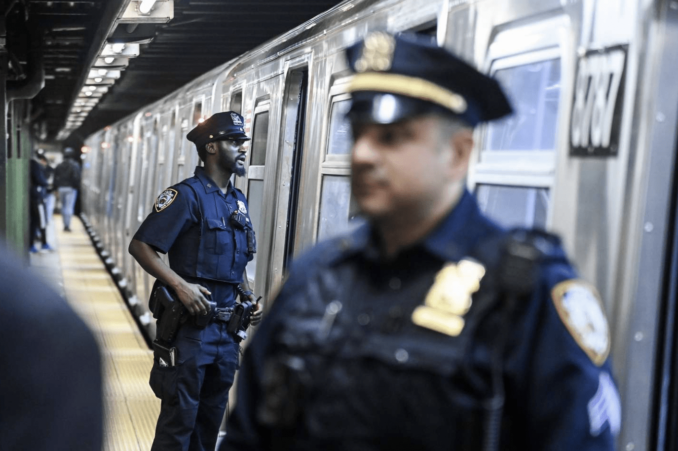 Tips on how to stay safe while you're waiting for the subway | WNYC ...