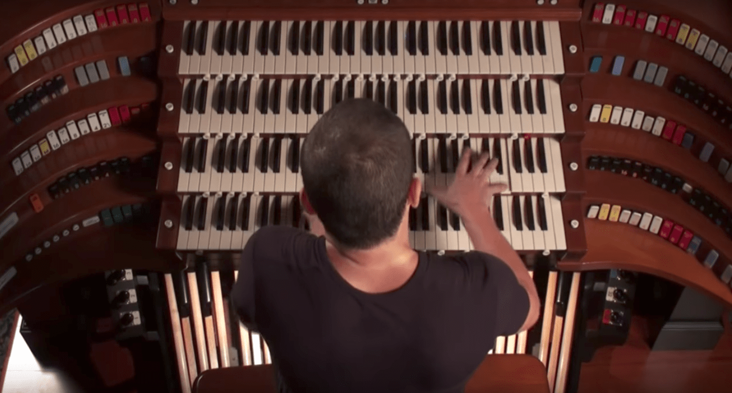 Cameron Carpenter's Rondo all Turca Paraphrase Is an Amazing Organ Romp ...