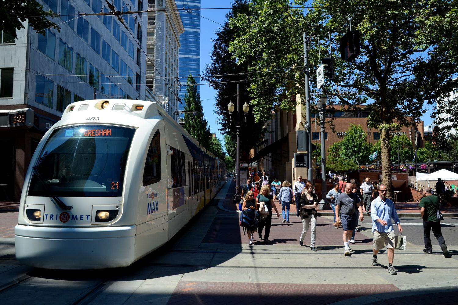 Study: Portland's 'Blue Line' Attracts Most Investment Of U.S. Transit ...