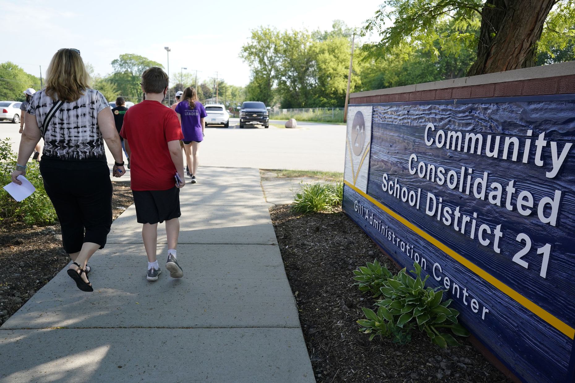 Disagreements Between Chicago Public Schools and the Chicago Teachers ...