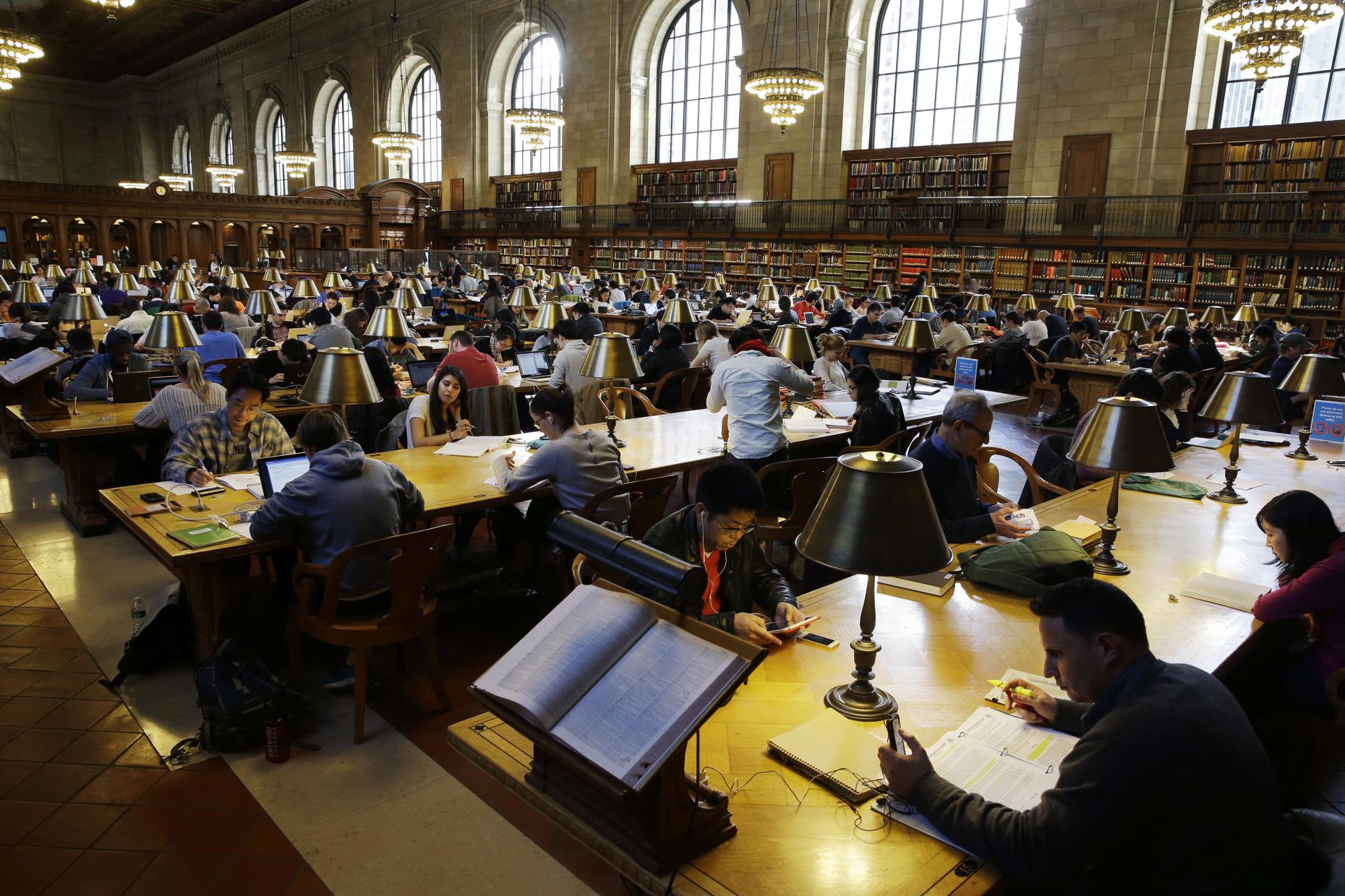 Thrillers, Race and Romance. The 10 Most Popular Books at the New York ...