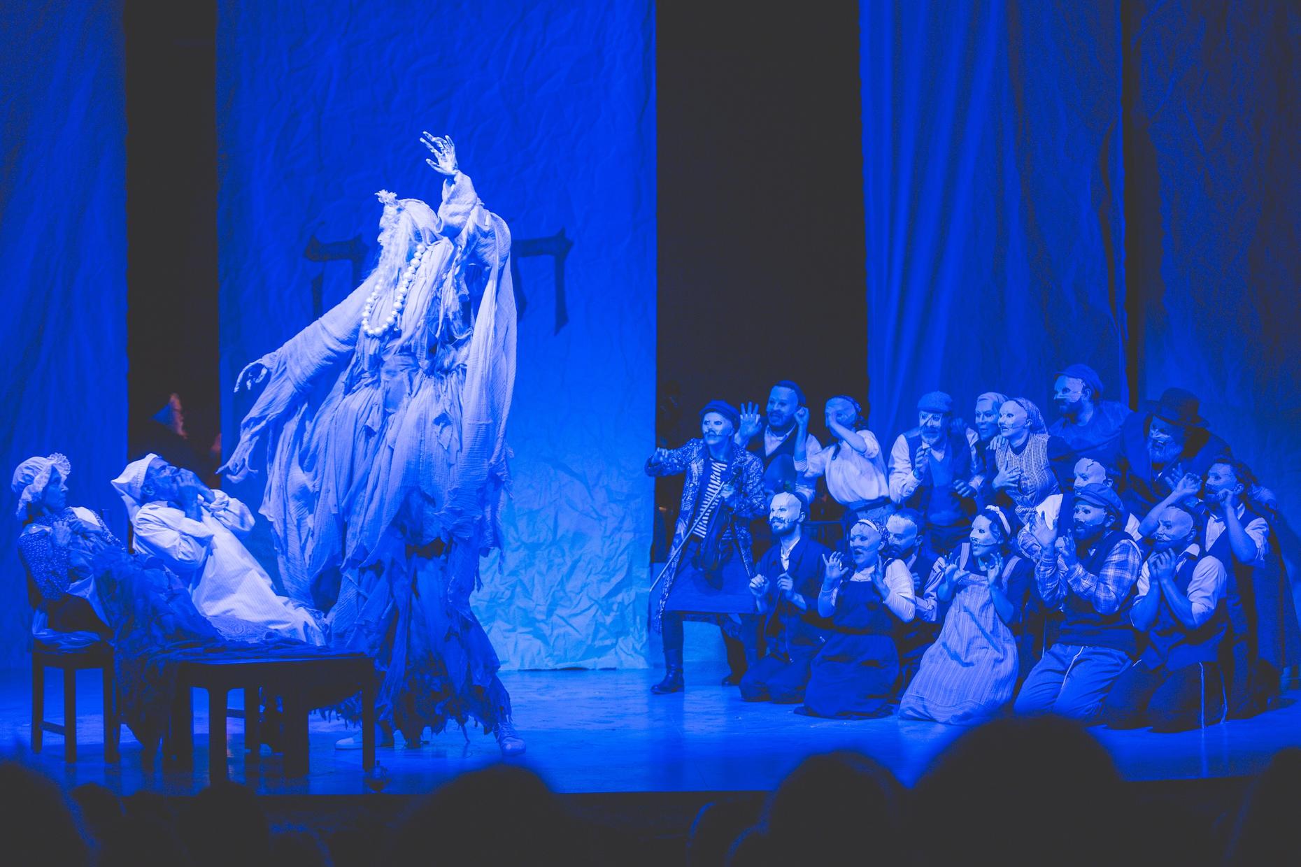 This Fiddler's Got a New Shtick | WNYC | New York Public Radio ...