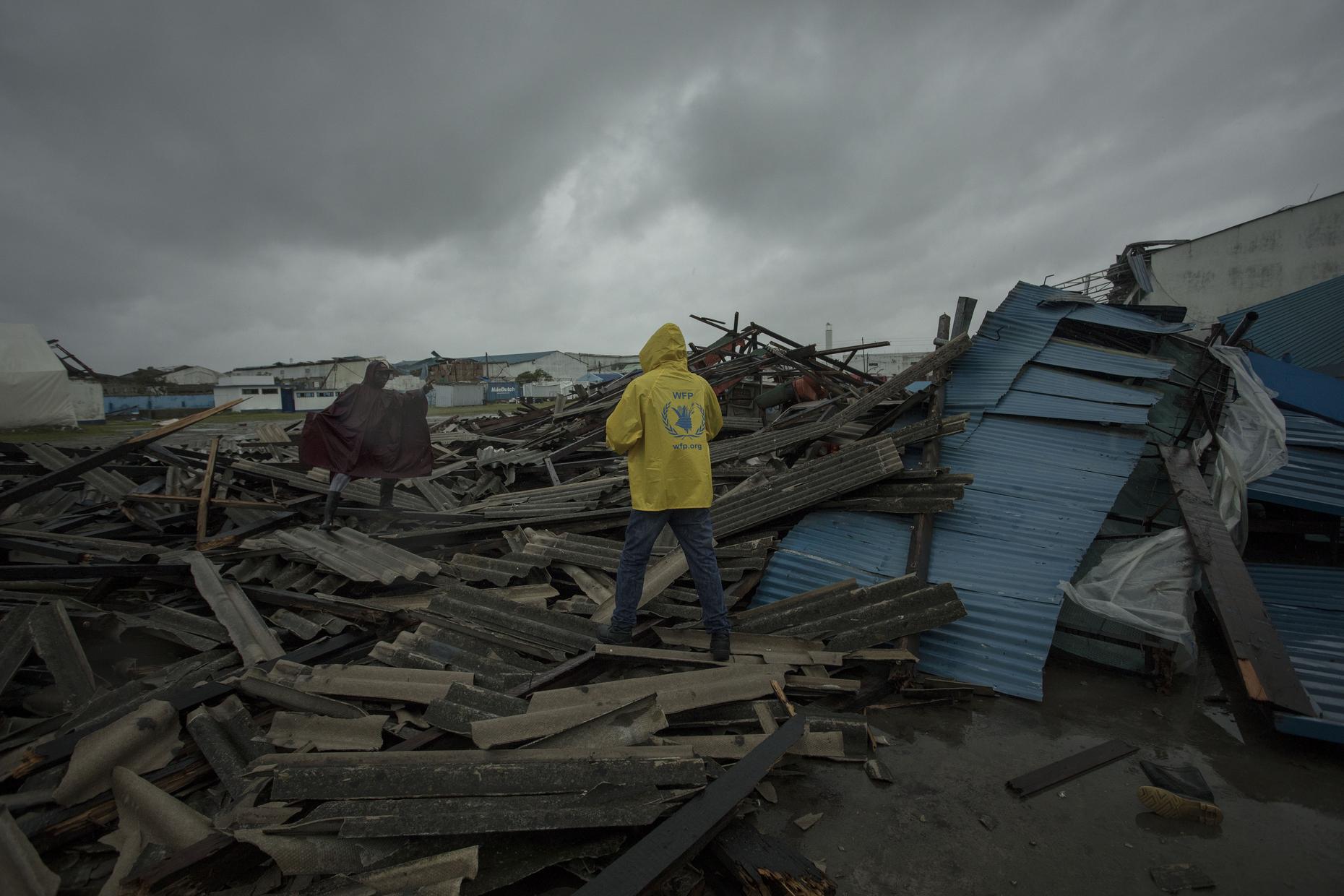 Deadly Cyclone Feared to Leave Over One Thousand Dead in Mozambique ...
