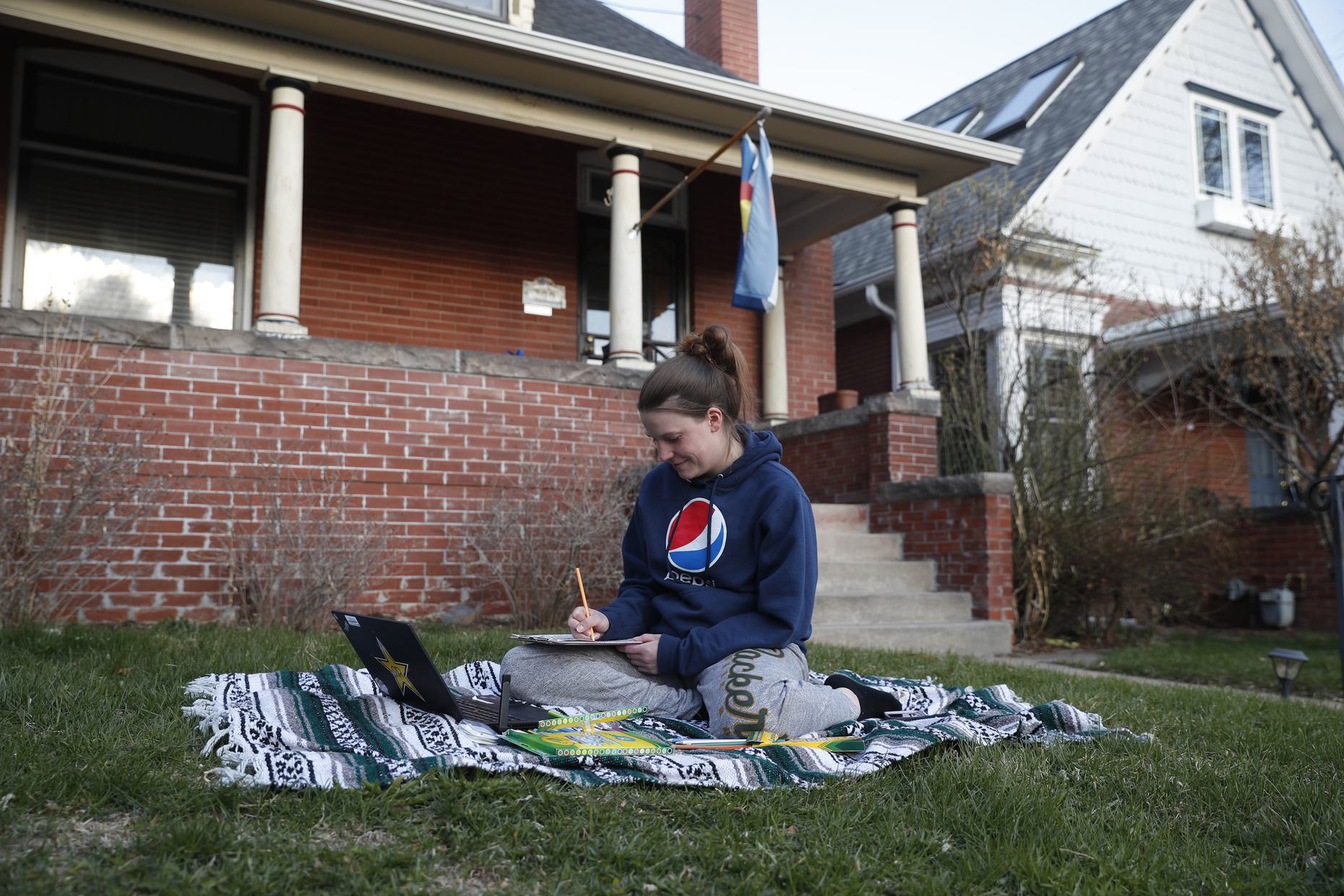 Why is There So Much Pressure to Be Productive During the Pandemic ...