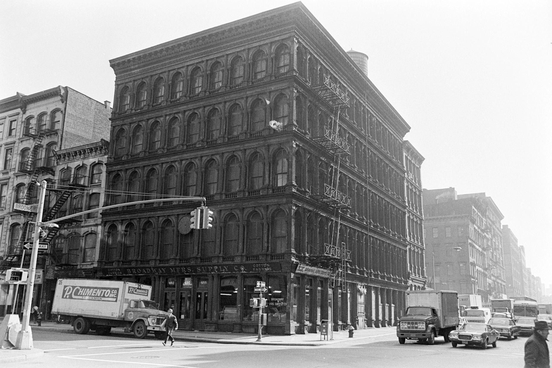 Hidden Landmarks: Commercial Spaces | The Brian Lehrer Show | WNYC Studios