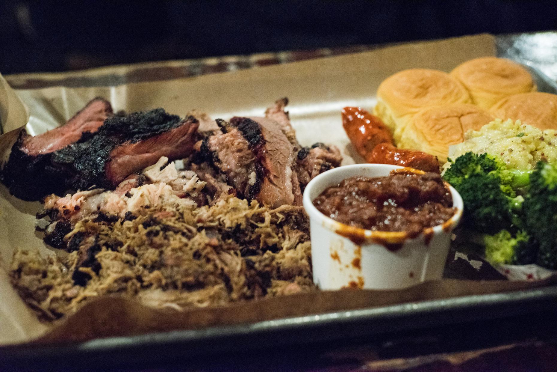 A Renowned Texas Pitmaster Has Your Back, Brooklyn BBQ | WNYC | New ...