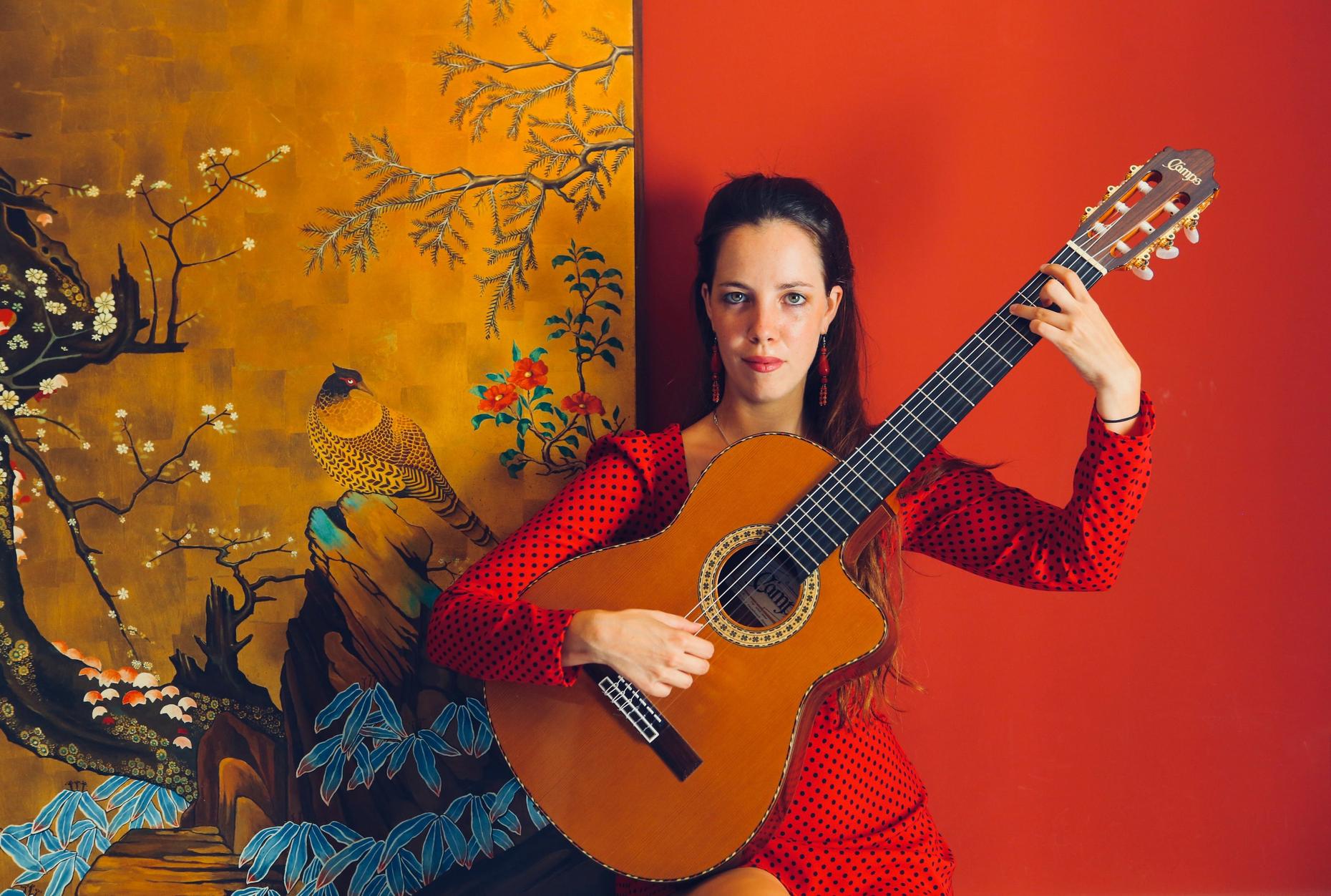 The Unique Songcraft of Catalan Singer and Guitarist Lau Noah ...