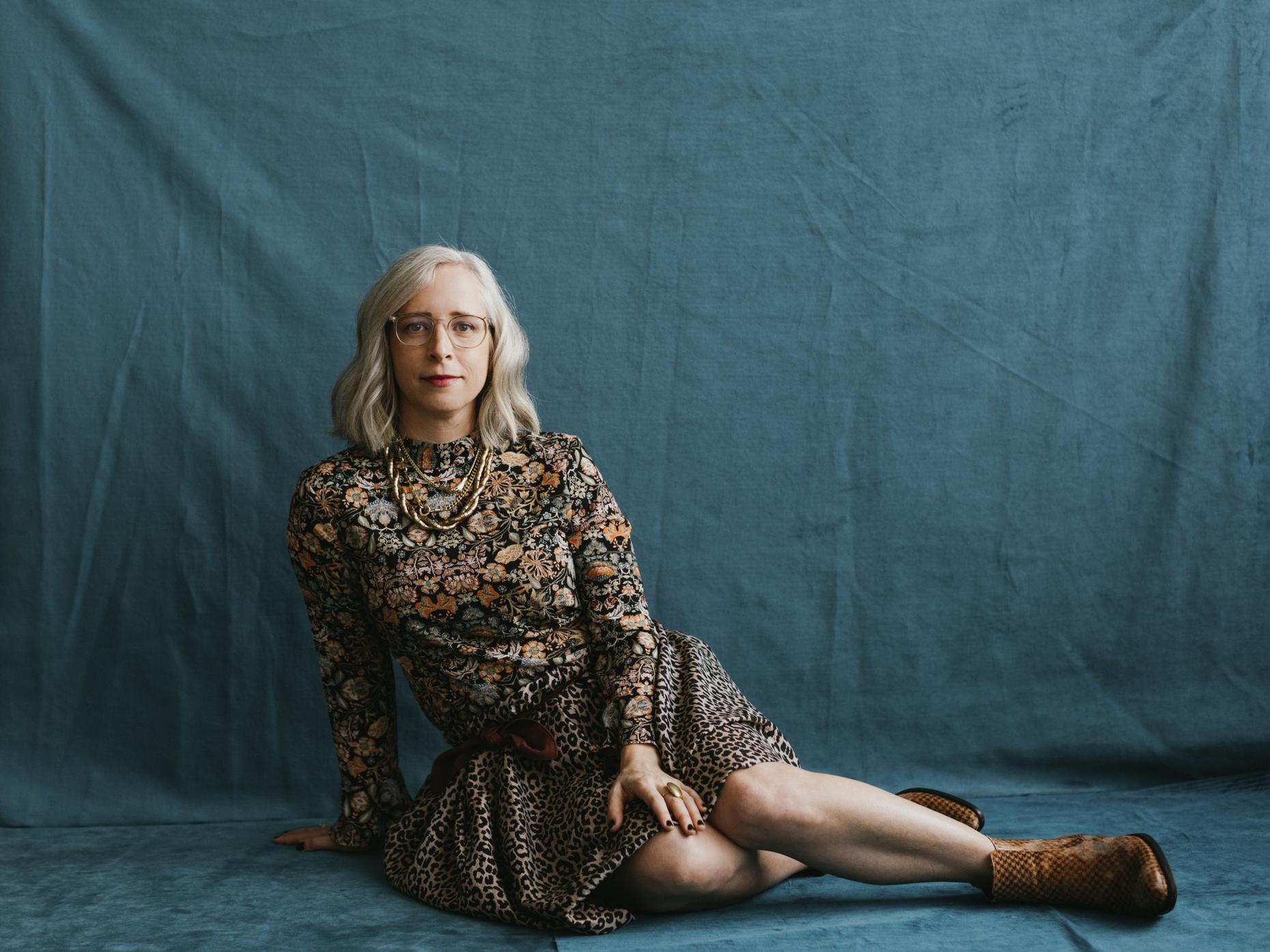 Songwriter Laura Veirs Discovers New Sides of Her Own Independence ...