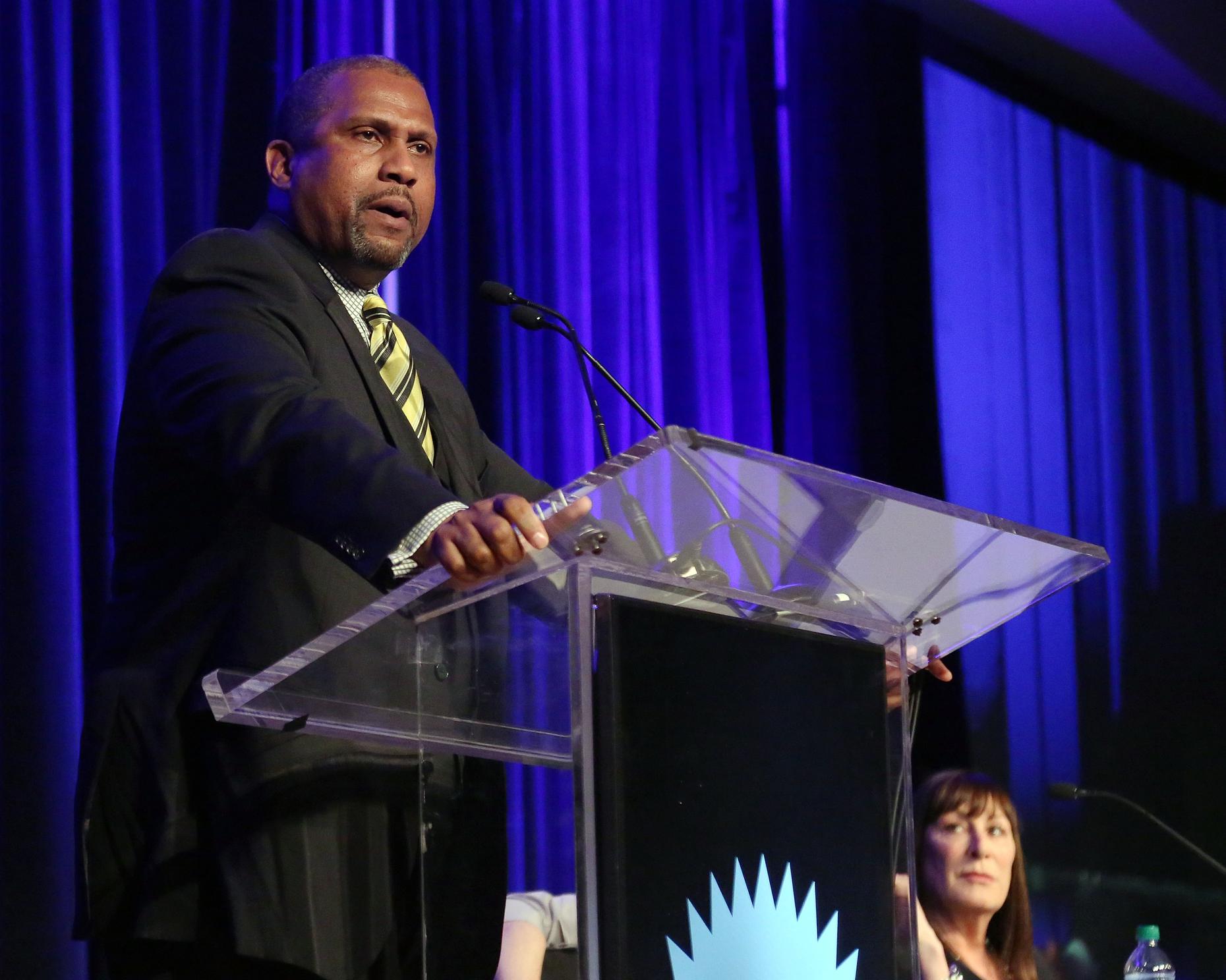 Tavis Smiley Looks Back | The Brian Lehrer Show | WQXR