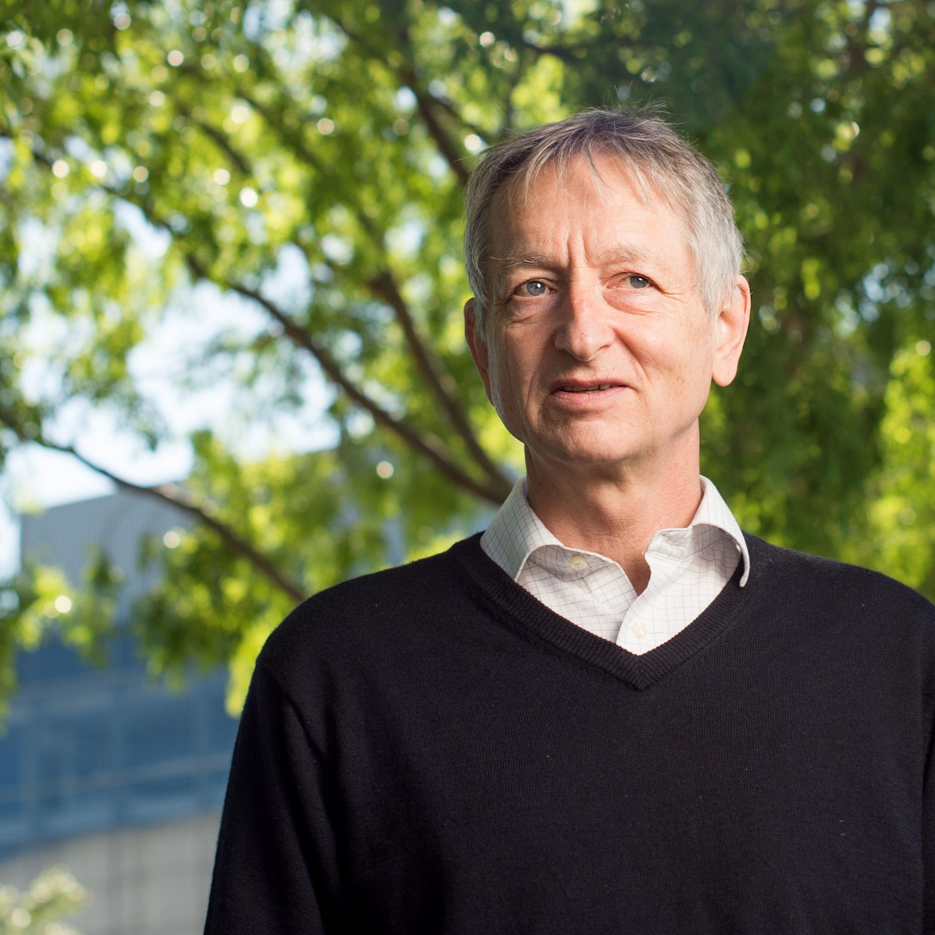 Geoffrey Hinton: “It’s Far Too Late” to Stop Artificial Intelligence | The New Yorker Radio Hour ...