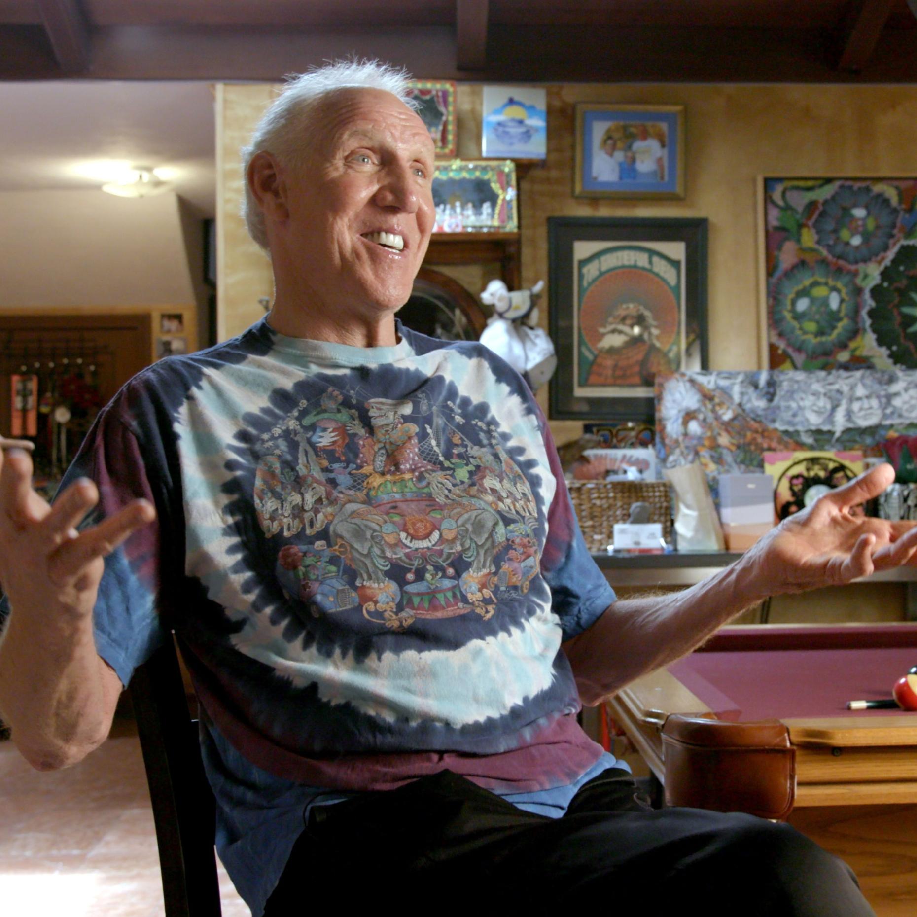 'The Luckiest Guy in the World' profiles Bill Walton | Documentary of ...