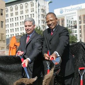 Sharpe James Returns to Newark | WQXR News | WQXR