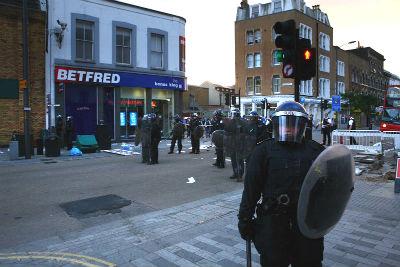 London Riots Timeline, Police React | WNYC | New York Public Radio ...
