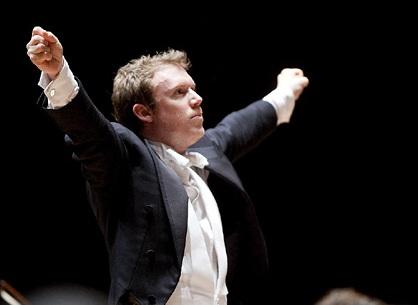 Daniel Harding and Mahler Chamber Orchestra Play Mozart, Schumann and ...