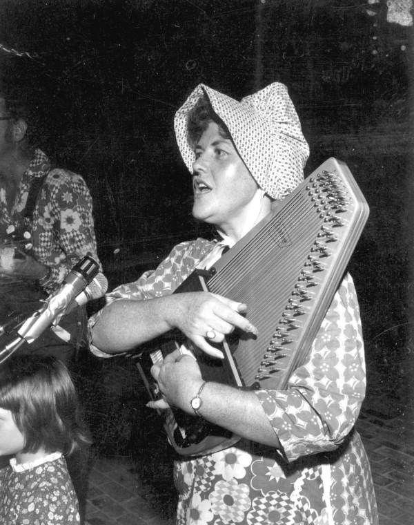 Jean Ritchie | WNYC | New York Public Radio, Podcasts, Live Streaming ...