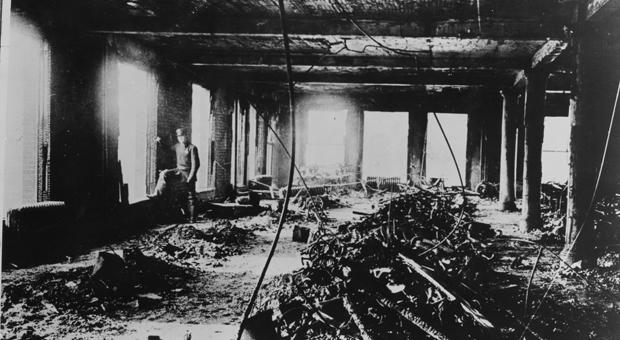 Look | The Triangle Shirtwaist Factory Fire in Photos | WNYC | New York ...