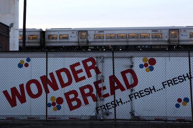 Inside the Final Day at the Wonder Bread Factory in Queens | WNYC | New ...