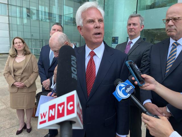 Dead End: Crime and Politics: Episodes | WNYC Studios | Podcasts