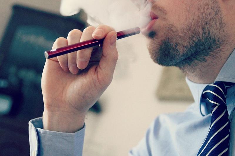 NYC's Flavored E-Cig Ban | The Brian Lehrer Show | WNYC Studios