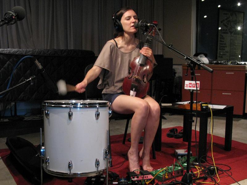 The Gorgeous, Unlikely Music of Colleen | Spinning on Air | WNYC